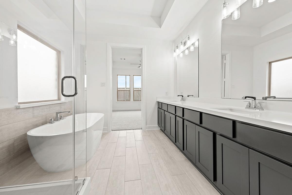 Westin Homes - The Manhattan Floor Plan